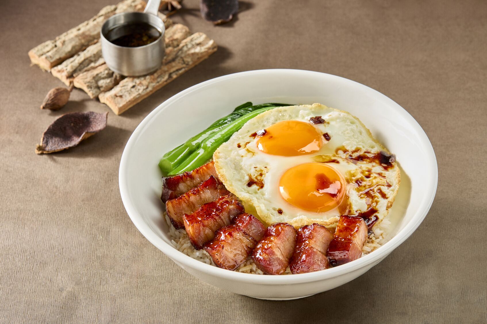 Award-Winning Hong Kong Eatery Keming Bing Sat Opens in Singapore