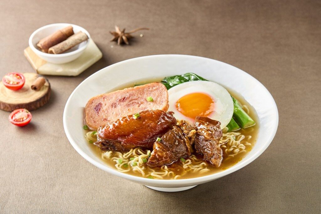 Award-Winning Hong Kong Eatery Keming Bing Sat Opens in Singapore